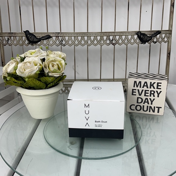 Muva | Bath & Body | Muva Bath Dust 8 Oz | Poshmark